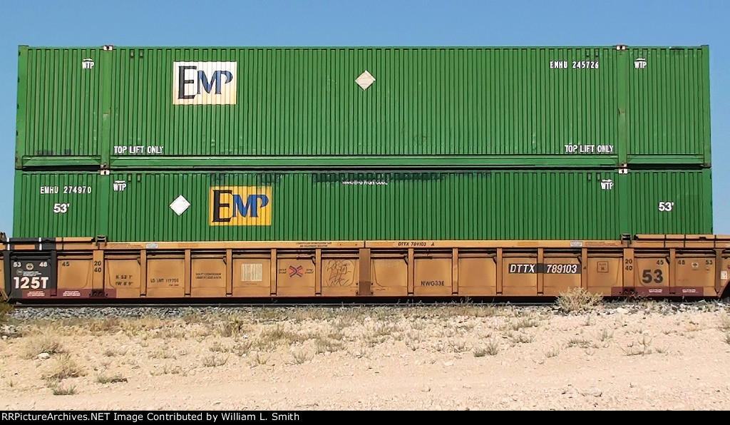 WB Stack Frt at Erie NV W mid trn slv -124